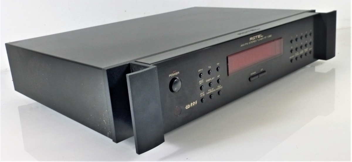 Rotel RT-1080 Tuner - Auckland Vintage Audio